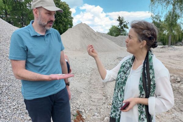 Mission East - Mission East